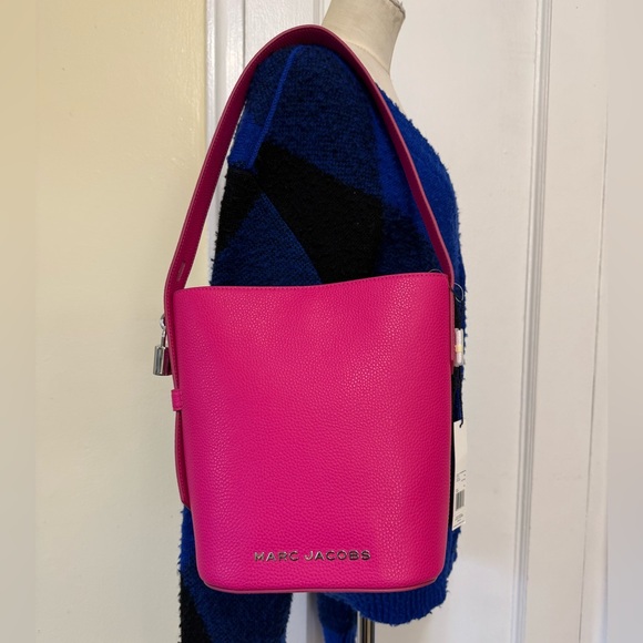 Marc Jacobs | Bags | Marc Jacob Bucket Bag | Poshmark